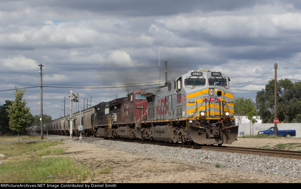 KCS 4583 leads 54E.